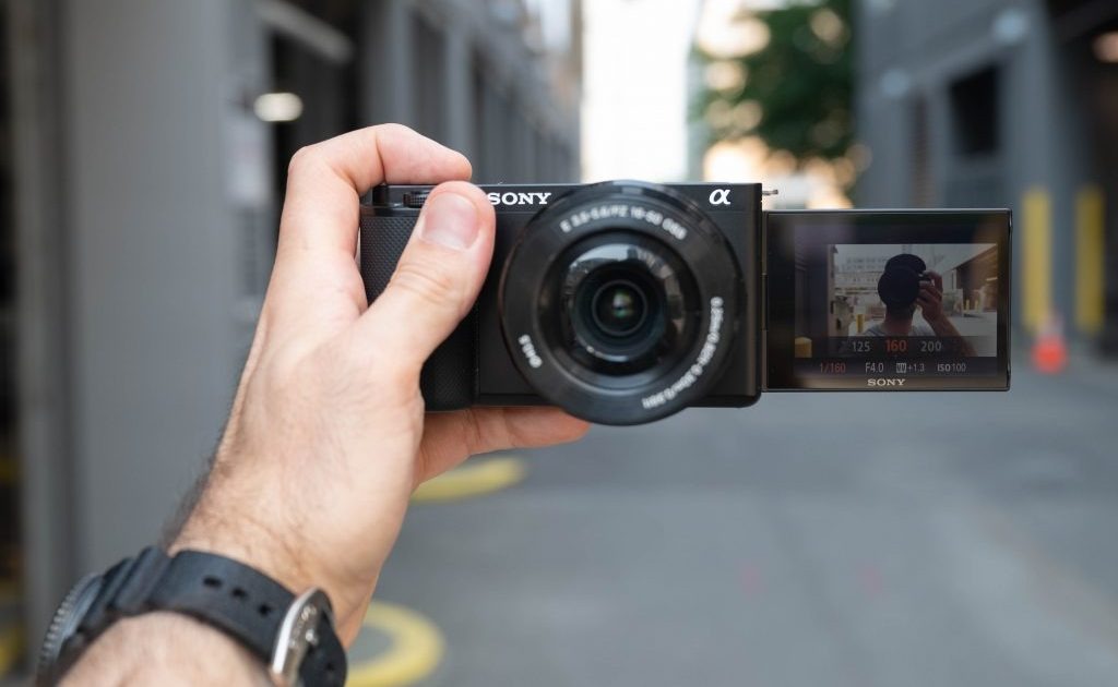 Sony ZV-E10 Chính Hãng, Mua Ngay Giá Tốt Tại Tokyo Camera
