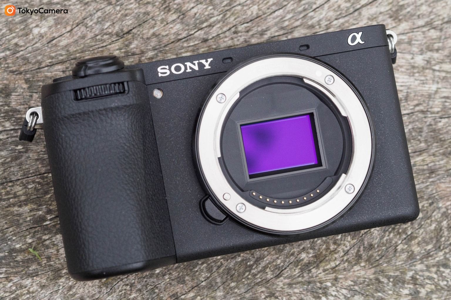 Review Sony A6700 - Chiếc Máy Crop Khiến Bạn Phải Mê Mẩn