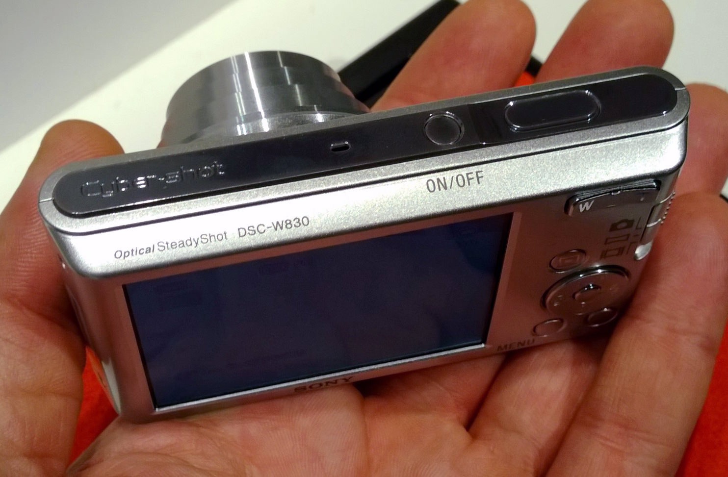 Review Sony Cybershot DSC W830 - Siêu Nhẹ Siêu Tiện Lợi