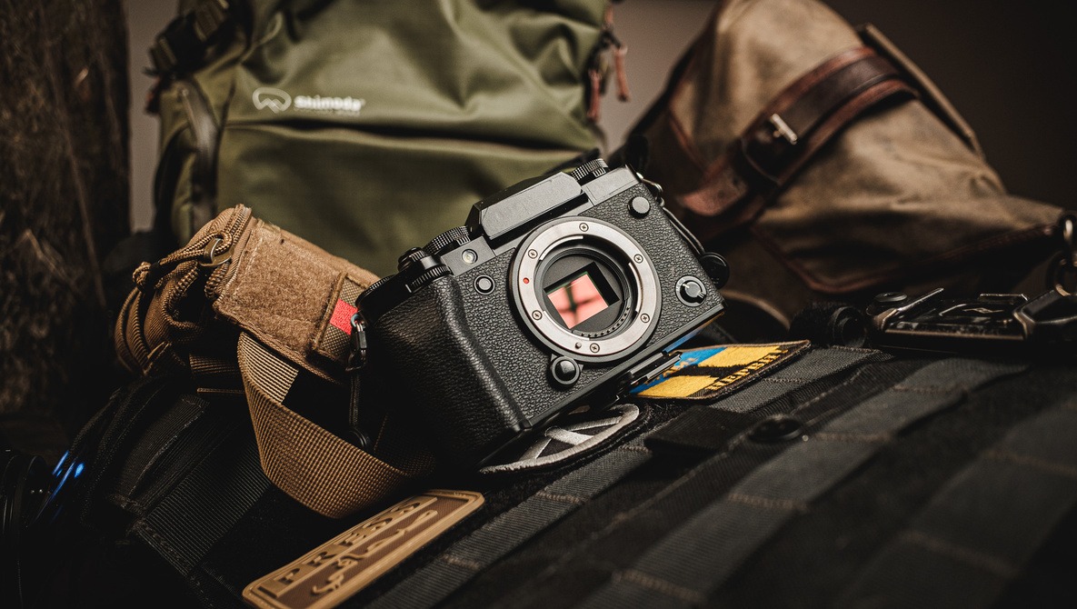 Review Fujifilm X-T5: Công Nghệ Đỉnh Cao Trong Thiết Kế Cổ Điển