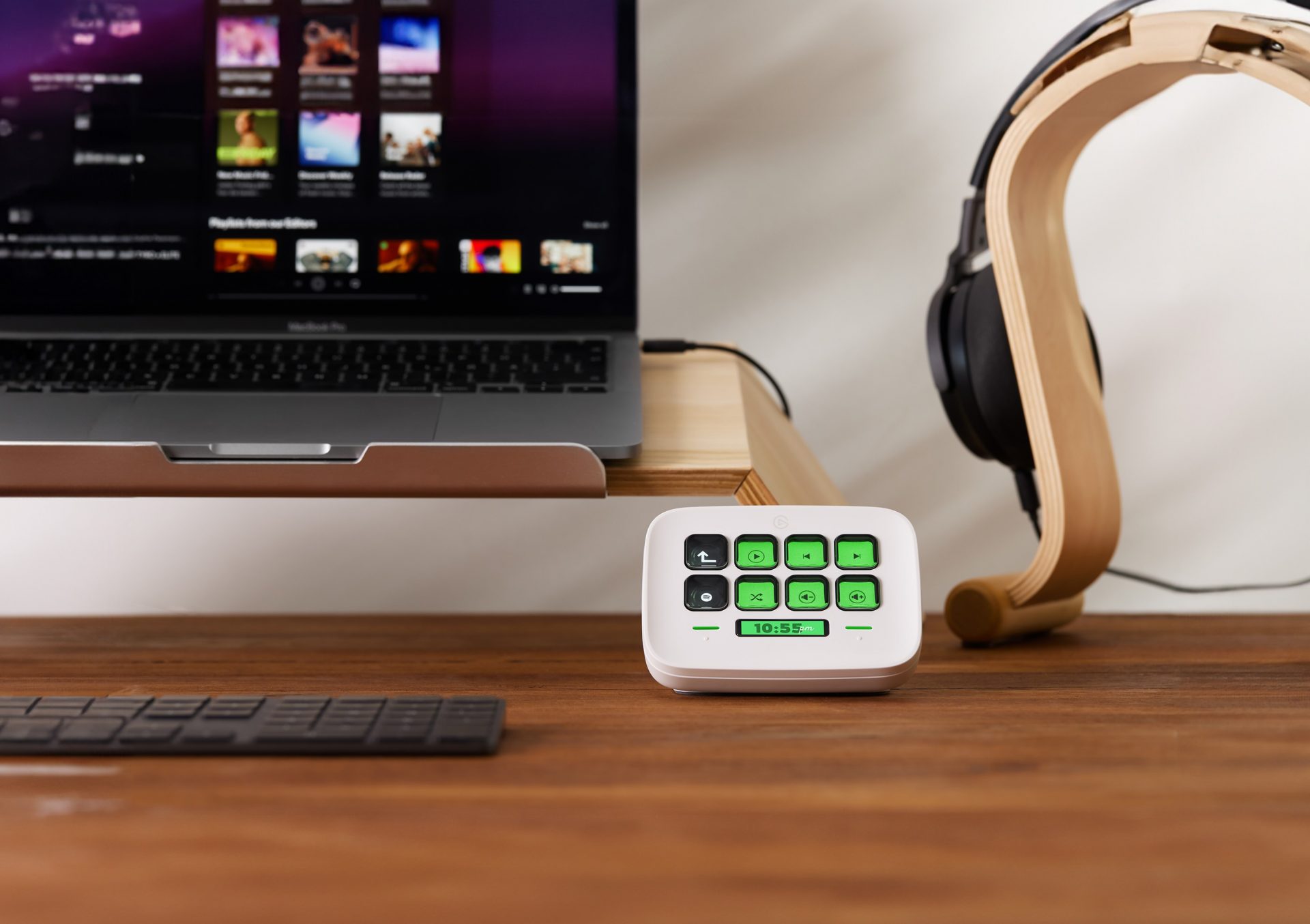 Elgato Stream Deck Neo Giá Tốt Tại TokyoCamera