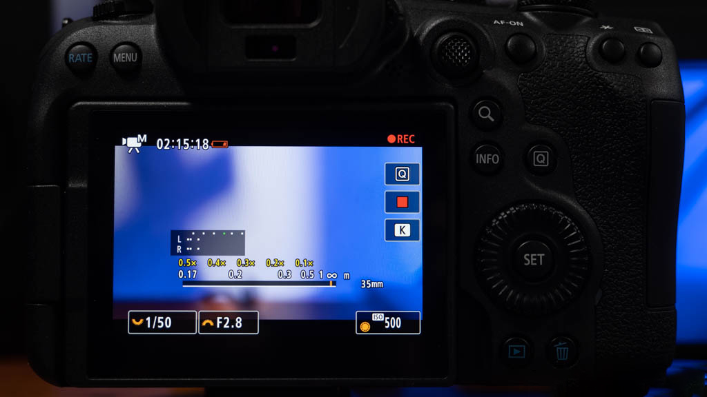 Canon EOS R8 Vs EOS R6 II: Lớn Hơn Liệu Có Tốt Hơn?