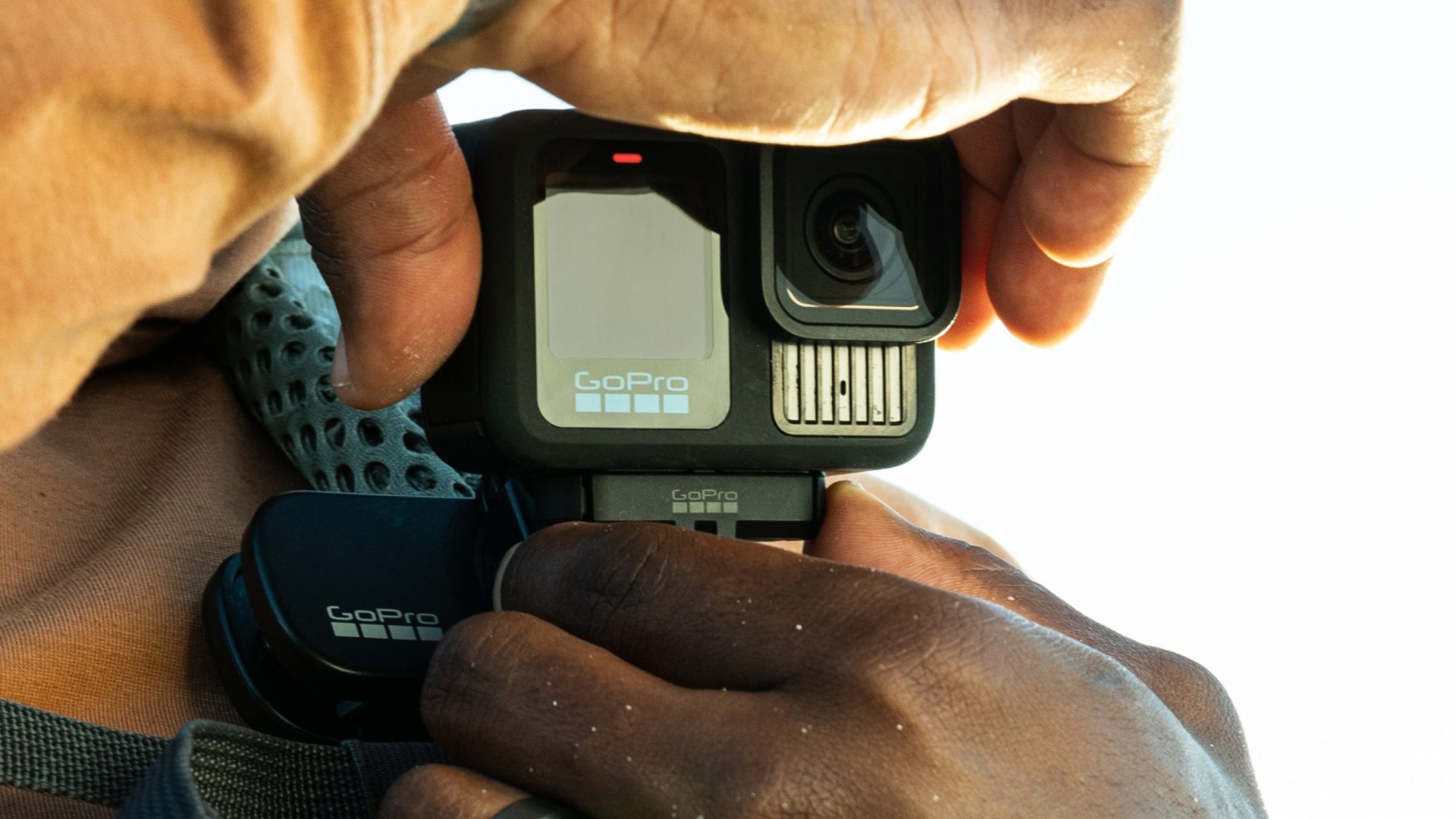 GoPro Magnetic Latch Mount For HERO13 Black Giá Tốt Tại TokyoCamera